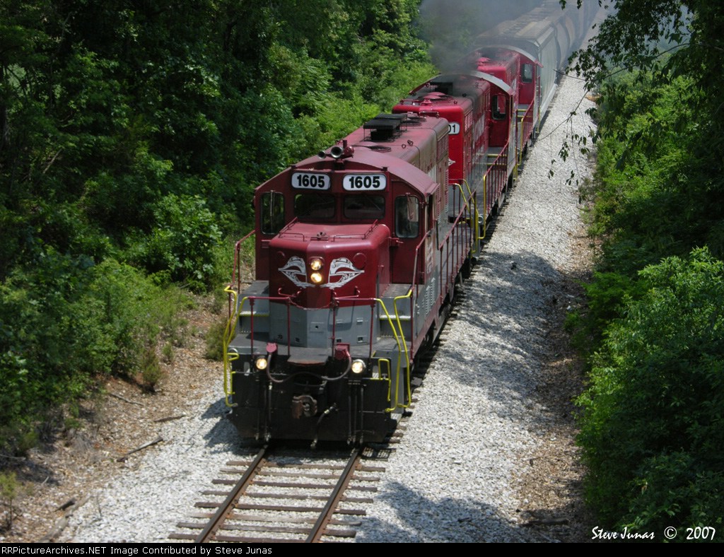 RJCC 1605,1601,1807 heads to terminal